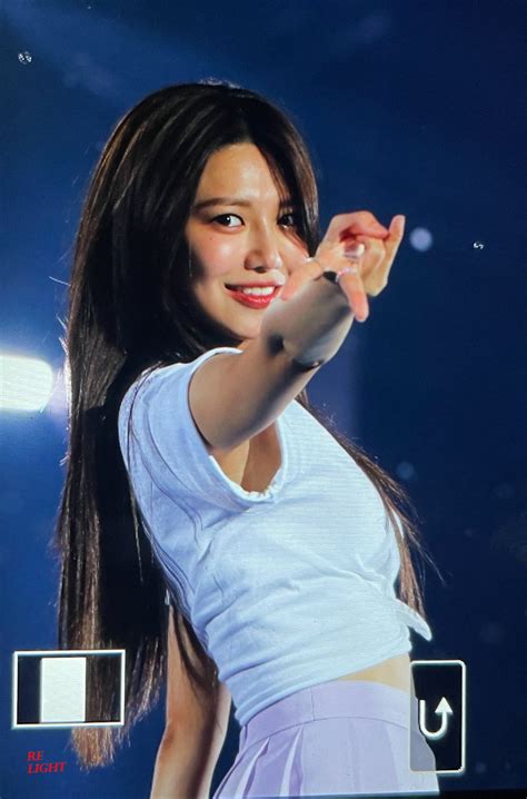 𝔹𝔼𝔼 On Twitter Rt Bettyroland20 220903 Lll 팬미팅수영 유리 윤아 서현