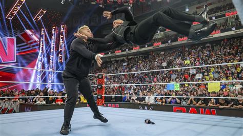 Cody Rhodes Vs Solo Sikoa Monday Night Raw March 18 2024 Wwe