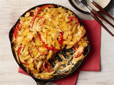 Pene Me Mish Pule Djathë Pikant Dhe Speca Nepsal