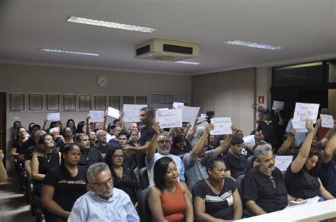 Moradores Se Manifestam Em Audiência Pública Para Revogação Da Lei Que