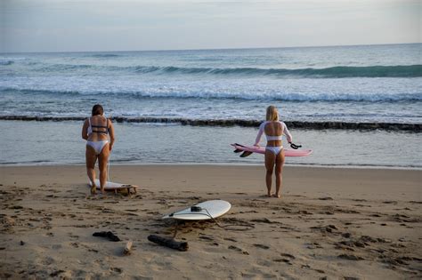 How To Choose The Perfect Surf Friendly Apparel For Every Season