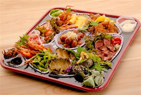 ホームパーティーや法事精進あげなど人数が決まっていないお席にゆう月のお料理をお届けオードブル 寿司盛り合わせ仕出し料理綾部の料亭ゆう