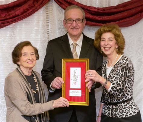 Standing O Shouts Out To Dr Chaim Bernstein • Brooklyn Paper