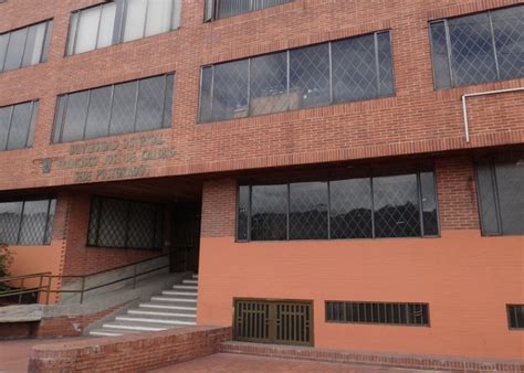 Señores De La Universidad Distrital ¿y Los De Posgrado Qué