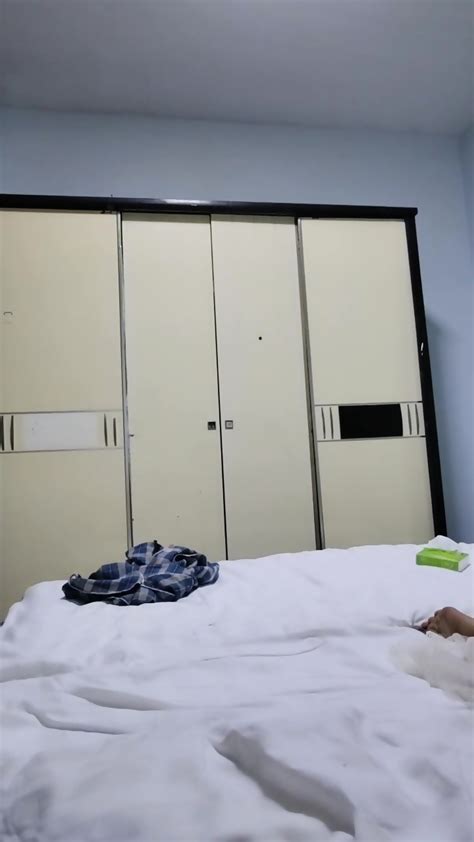 【舒舒大】最美姐妹花69互舔道具自慰香蕉插穴双飞轮流狂操1 Eporner
