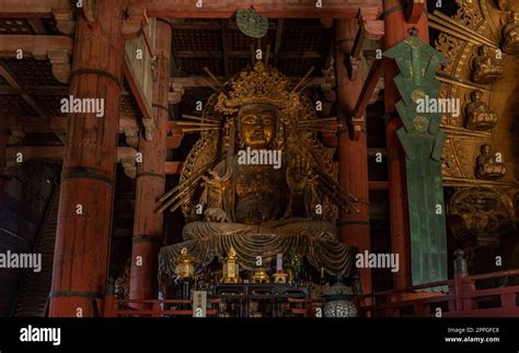 Todai Ji Temple Guanyin Stock Photo Alamy