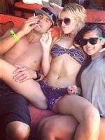 Paulina Gretzky Makes Her Father Proud