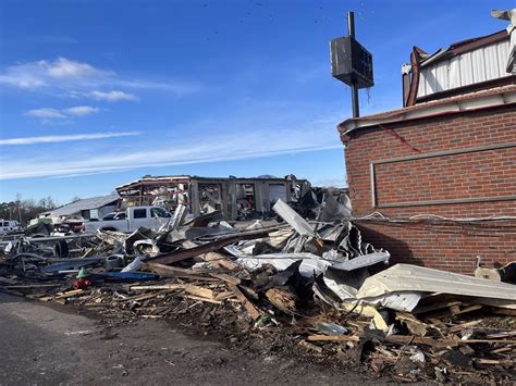 Eeuu Estados Unidos Declara El Estado De Emergencia En Los Estados De