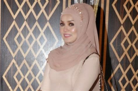 Info To Share Uqasha Senrose Kini Bertudung Gambar