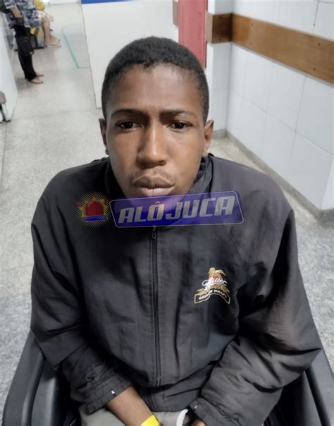 OLHA ELE DE NOVO Bandido que roubou arma do policial foi baleado após