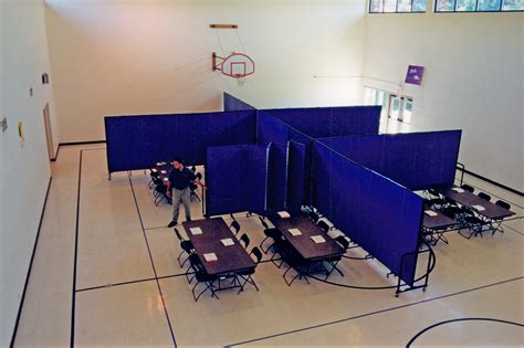 Create Instant Classrooms In A Gym Screenflex Partitions