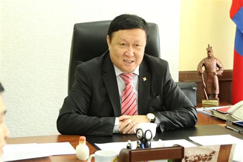 НУТГИЙН ӨӨРӨӨ УДИРДАХ ЁСНЫ БАЙГУУЛЛАГАД АЖИЛЛАЖ БАЙСАН АХМАДУУДДАА