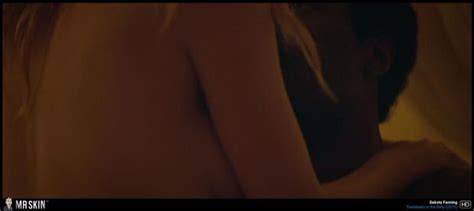 Battle Of The Babes Elle Fanning Vs Dakota Fanning