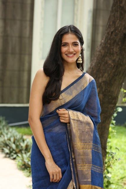 Simran Choudhary చీరకట్టులో సిమ్రాన్ చౌదరి క్యూట్ ఫొటోలు Actress Simran Choudhary Cute