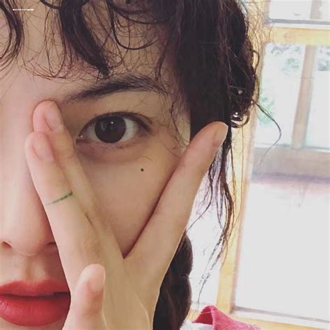 10张美人泪痣贴纹身贴眼角脸部贴点脸上假痣下巴黑色贴防水持久贴虎窝淘