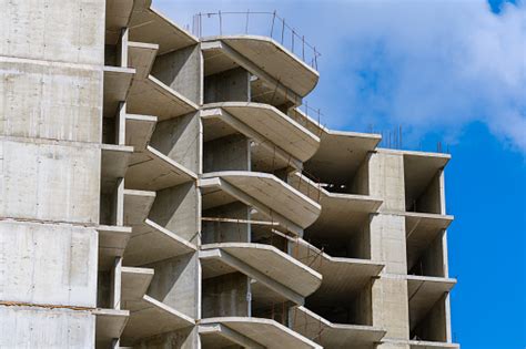 기존 인프라와 지역의 모놀리식 프레임 기술에 새로운 주거 건물 0명에 대한 스톡 사진 및 기타 이미지 0명 강철 개발 Istock