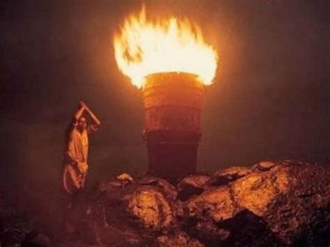 திருவண்ணாமலை கார்த்திகை தீப விழா தினத்தில் பக்தர்கள் மலை ஏற தடை