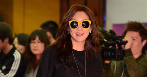 포토 가수 바다 앞이 깜깜해요~