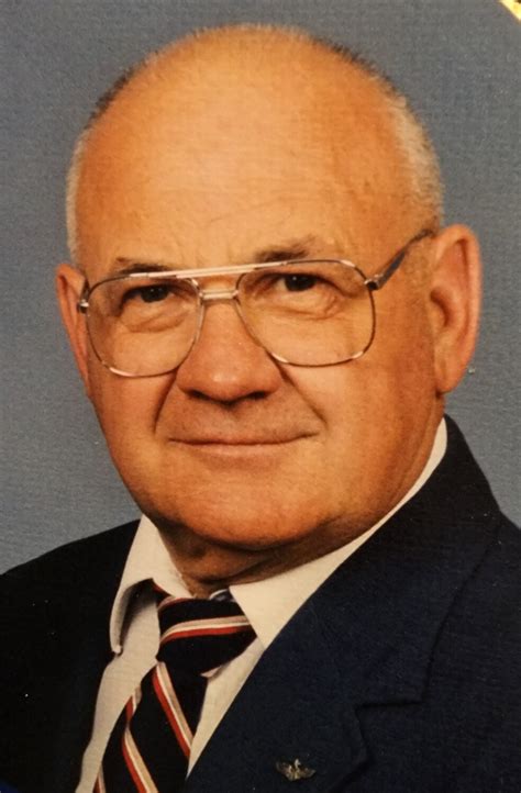 Robert Opsahl Merrill Foto News