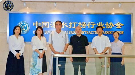 中国探险协会主席韩勃、副秘书长钟建芳一行到访协会