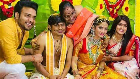 Rocking Rakesh ఓ ఇంటి వాడైన జబర్దస్త్ కమెడియన్ జోర్దార్‌ జంట