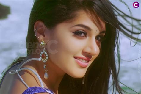 Sizzling Taapsee Pannu Navel Cleavage Show In Kavali Kavali Song