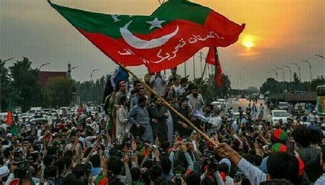 پی ٹی آئی کے مزید 4 رہنماؤں کا پارٹی چھوڑنے کا اعلان