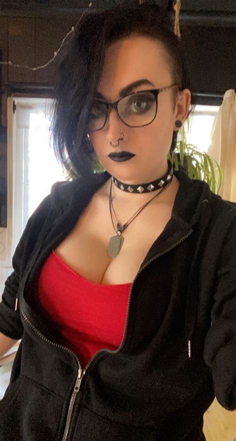 RIN On Twitter I Only Have Redeeming Qualities Https T Co LfbNKaFBXy Twitter