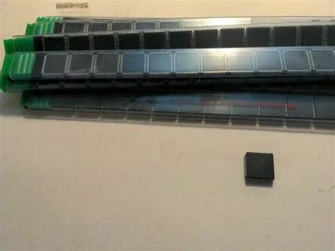 P C EBA NXP Semiconductor CMOS Single Chip Bit Microcontrollers Plcc At Piece In