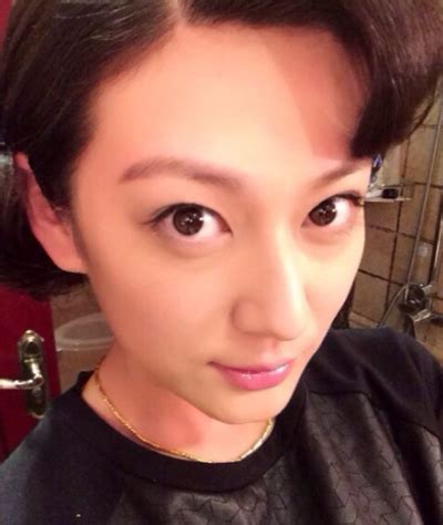 张澎澎清凉写真性感来袭 干练时尚胸器逼人 大杂烩 搞笑图片 经典笑话 时事热闻 奇闻异事 秀色娱乐 聊天室 秀色秀场