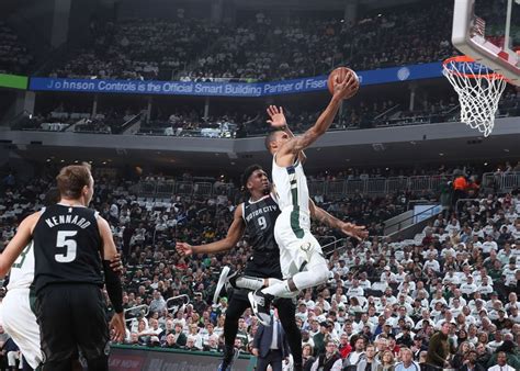 Nba季後賽前瞻：雄鹿vs活塞視頻直播，壓倒性優勢 壹讀