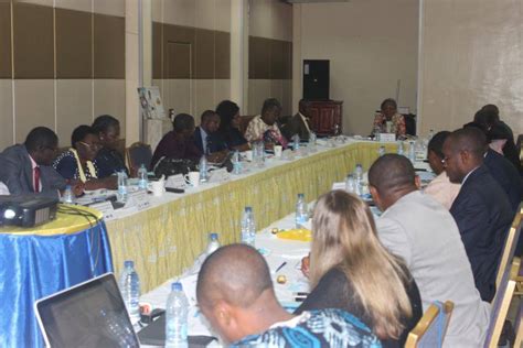 Tenue Association Camerounaise Pour Le Marketing Social