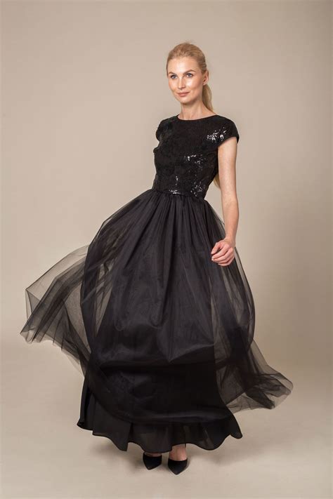 Black Sequin Bodice Cap Sleeves Jewel Neck Maxi Dress Le Parole