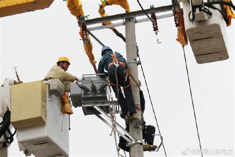 10千伏胡阳二线35号杆加装智能分段开关 电力管家