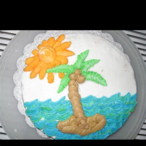 Cute Palm Tree Cake Idea With Ocean Waves