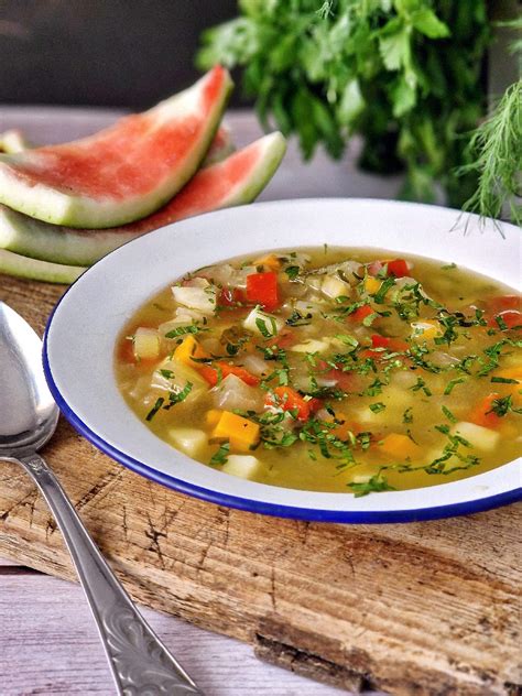 Ciorbă Cu Coajă De Pepene Verde Acrită Cu Corcodușe