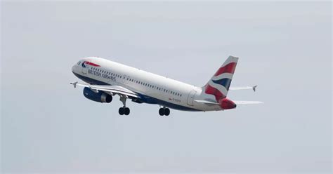 Gatwick Airport Live Plane Declares Emergency During Flight From