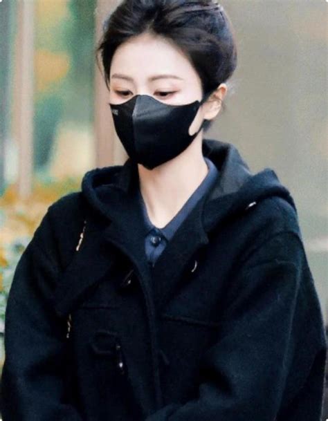 央视春晚要“炸”，第一批明星现身彩排，有这些艺人收视稳了