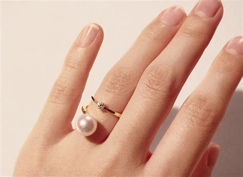 指輪を付ける位置と意味は？お店のプロが解説｜ハンドメイド、手作り通販・販売のcreema