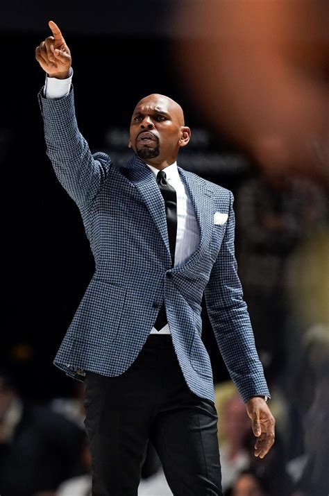 Vanderbilt Basketball Coach Jerry Stackhouse Refutes Reports Of Pistons
