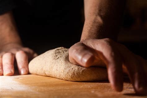 Baker In Uae Arrested For Allegedly Spitting In Bread Dough Al Bawaba