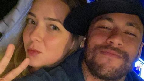 Neymar Faz Homenagem Especial Para Ex Namorada E Atual Marido Responde