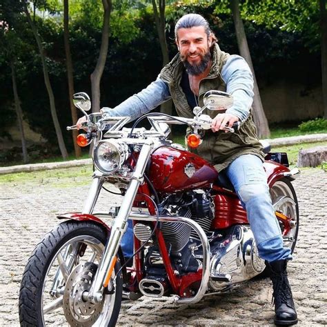 Noor Gull Dirilis Ertugrul Famous Actor Famous Warriors Diriliş Ertuğrul Actors