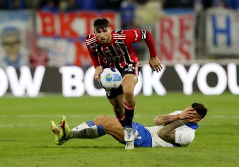 São Paulo Deve Fazer Reclamação Formal à Conmebol Após Jogo Com Três