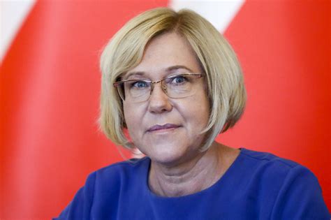 Barbara Nowak odradza spektakl Dziadów w Krakowie Kurator oświaty o Teatrze Słowackiego