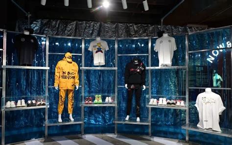 Off White内地专卖店全关，下一个潮牌顶流还会出现吗？ 36氪