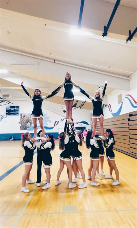 Cheer 🤍📣 Cheer Poses Cheer Workouts Cheer Stunts