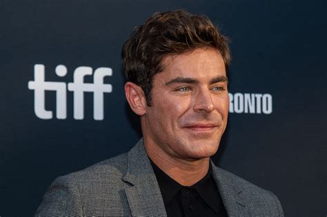 ¡qué Le Pasó Zac Efron Explica Por Qué Su Cara Luce Irreconocible