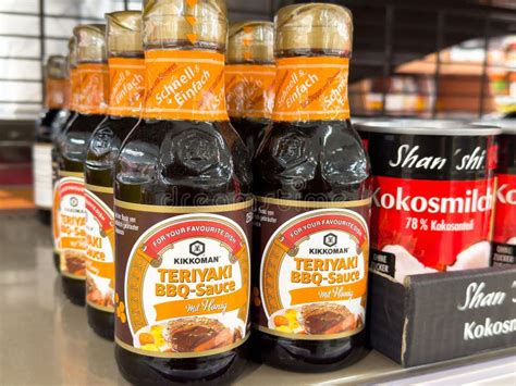 Kikkoman Teriyaki Bbq Sauce Bottles On Store Shelf Editorial Stock