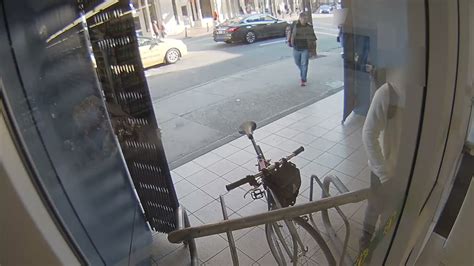Vancouver Police On Twitter VPDNews Vancouver Police Have Released Security Video Showing A